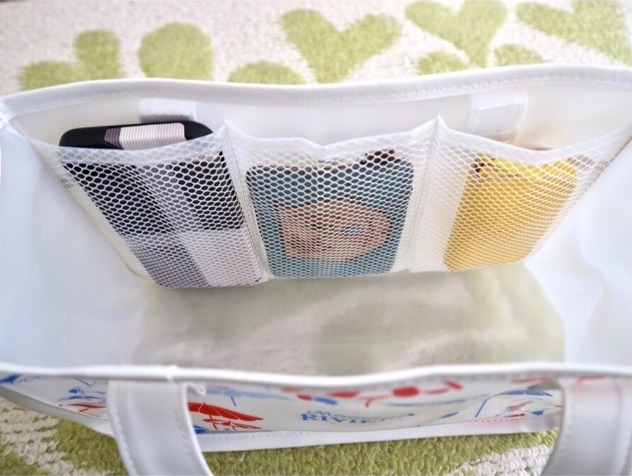 銭湯いくならかわいいバッグを持ちたい！→InRed最新号付録のムーミン「濡れても大丈夫な5ポケット収納トート」はいかが | Pouch[ポーチ]