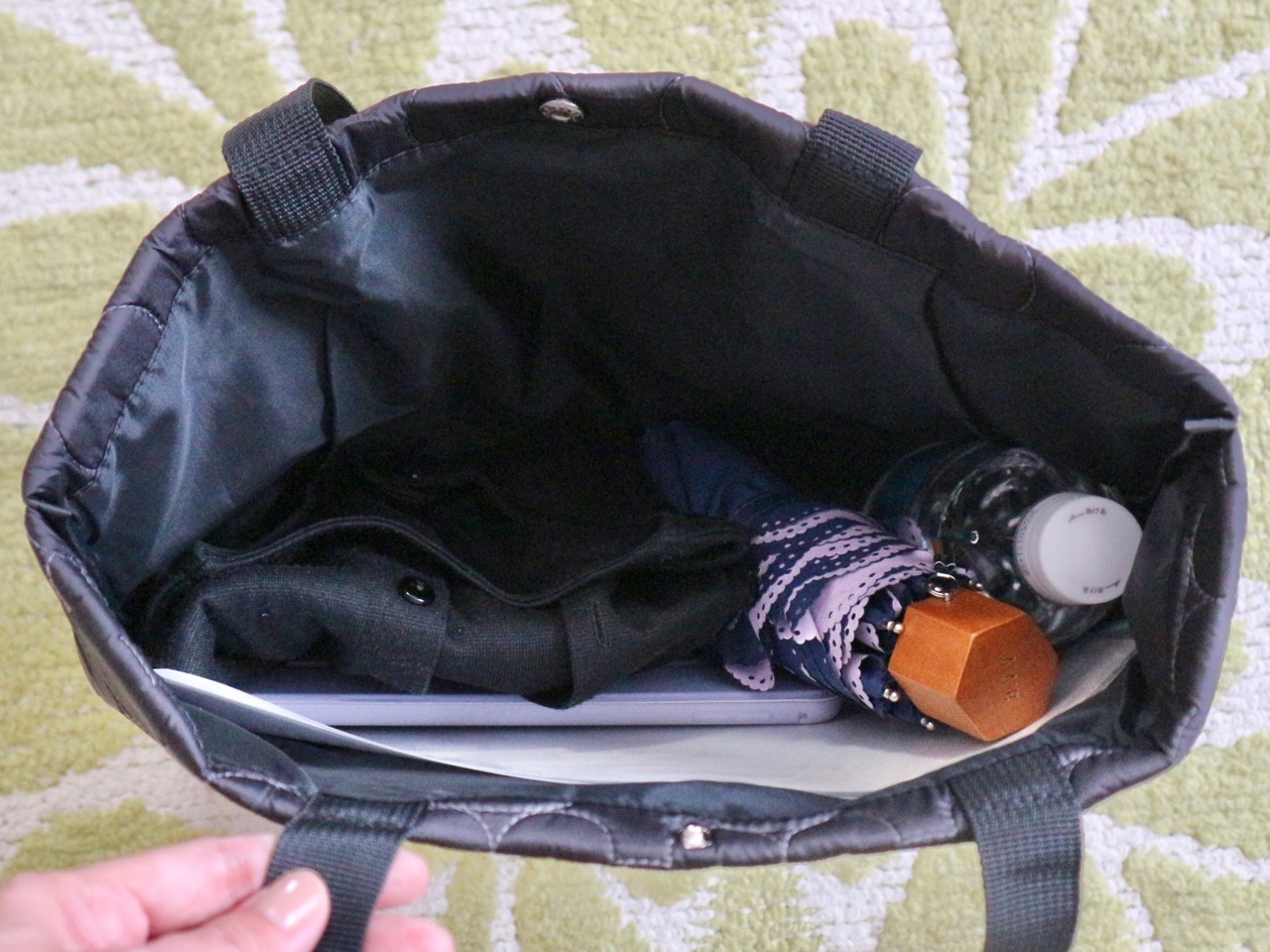 『InRed』付録に大人可愛いミッキーのキルティングバッグ登場！デザインや使い勝手をチェックしてみた | Pouch[ポーチ]