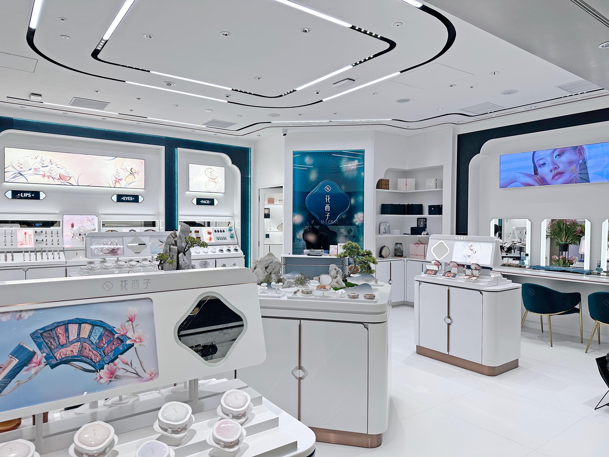 GINZA SIXにオープンしたコスメ好き大注目の「花西子FLORASIS（フローラシス）」に潜入！美術館みたいに楽しい旗艦店です♡ ...